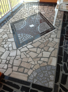 Imperial Gold, mozaik